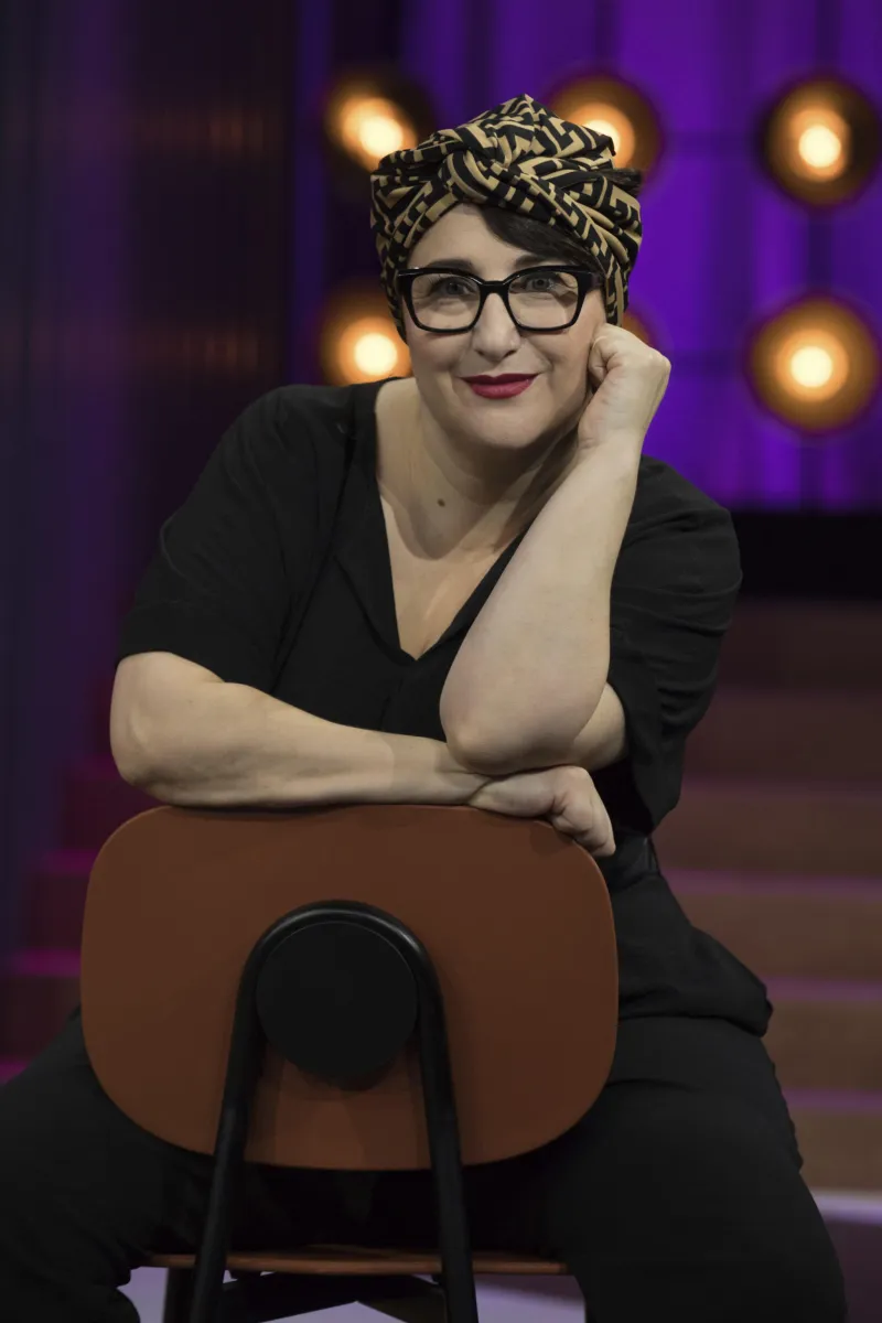 Maria Di Biase perché porta sempre il turbante? La verità dietro le ...