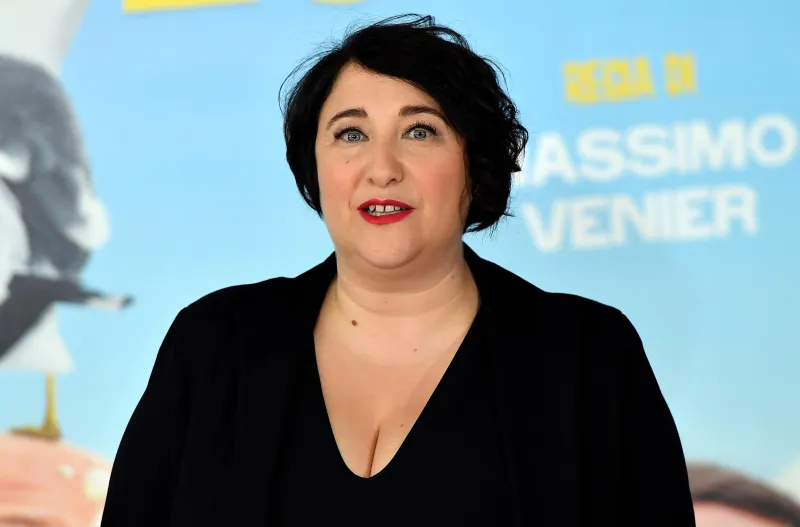 Maria Di Biase perché porta sempre il turbante? La verità dietro le ...