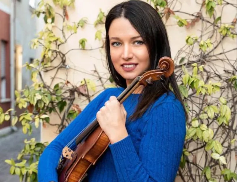 Chi è Lisa Agnelli, violinista dall'anima pop rock: una brillante ...