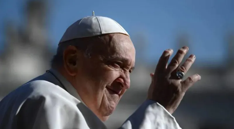 Perché Papa Francesco non si faceva baciare l'anello? La verità dietro ...