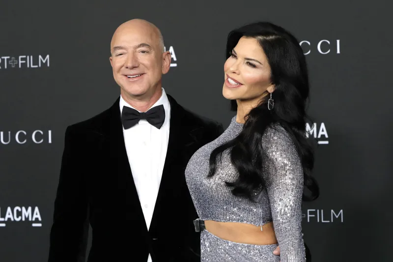 Lauren Sanchez e Jeff Bezos, dal primo incontro al matrimonio a Venezia: come si sono conosciuti?