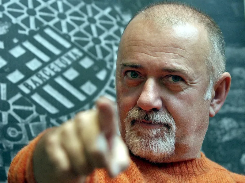 Come è morto Giorgio Faletti e quanto fumava? La malattia che lo ha ucciso