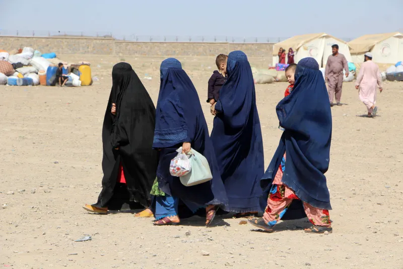 La Russia è il primo paese a riconoscere il governo talebano in ...