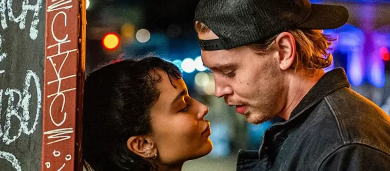 "Una scomoda circostanza", l'uscita in Italia e il cast del film con ...