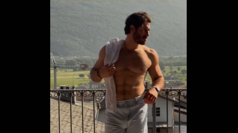 Chi è Omer Elomari del GF 2025? Età, origini e vita privata