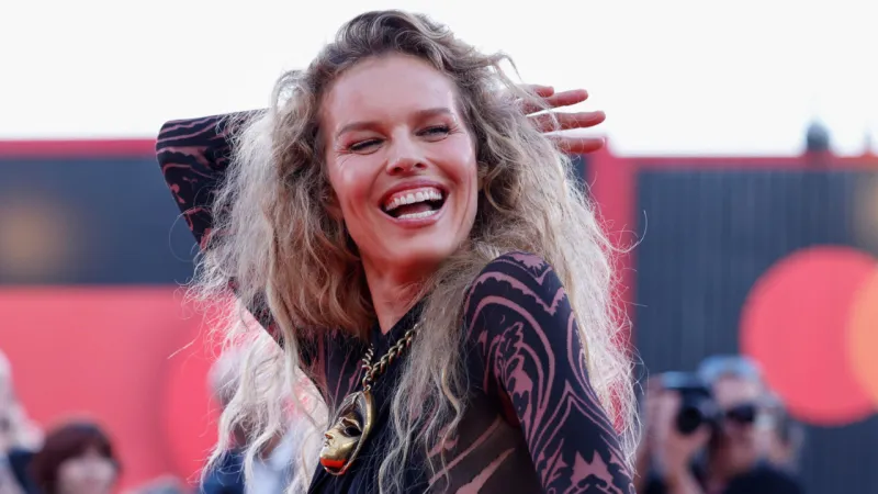 Le origini di Eva Herzigova: chi sono i genitori? Il passato della ...
