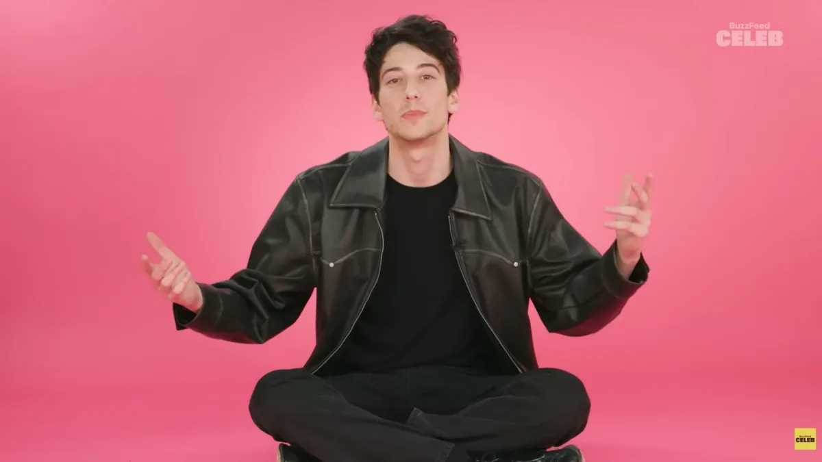 Milo Manheim, origini e vita privata: chi è Flynn Rider nel nuovo live ...