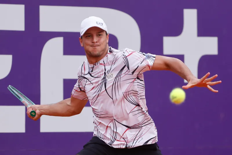 Chi è Luciano Darderi, il tennista italo-argentino re della terra rossa ...