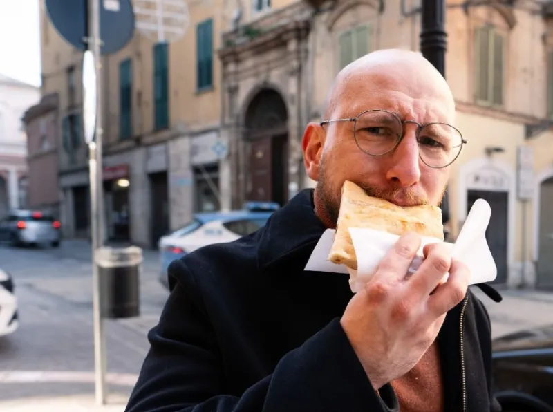 Chi è Paride Paci, il candidato di Chieti che fa campagna su Pornhub