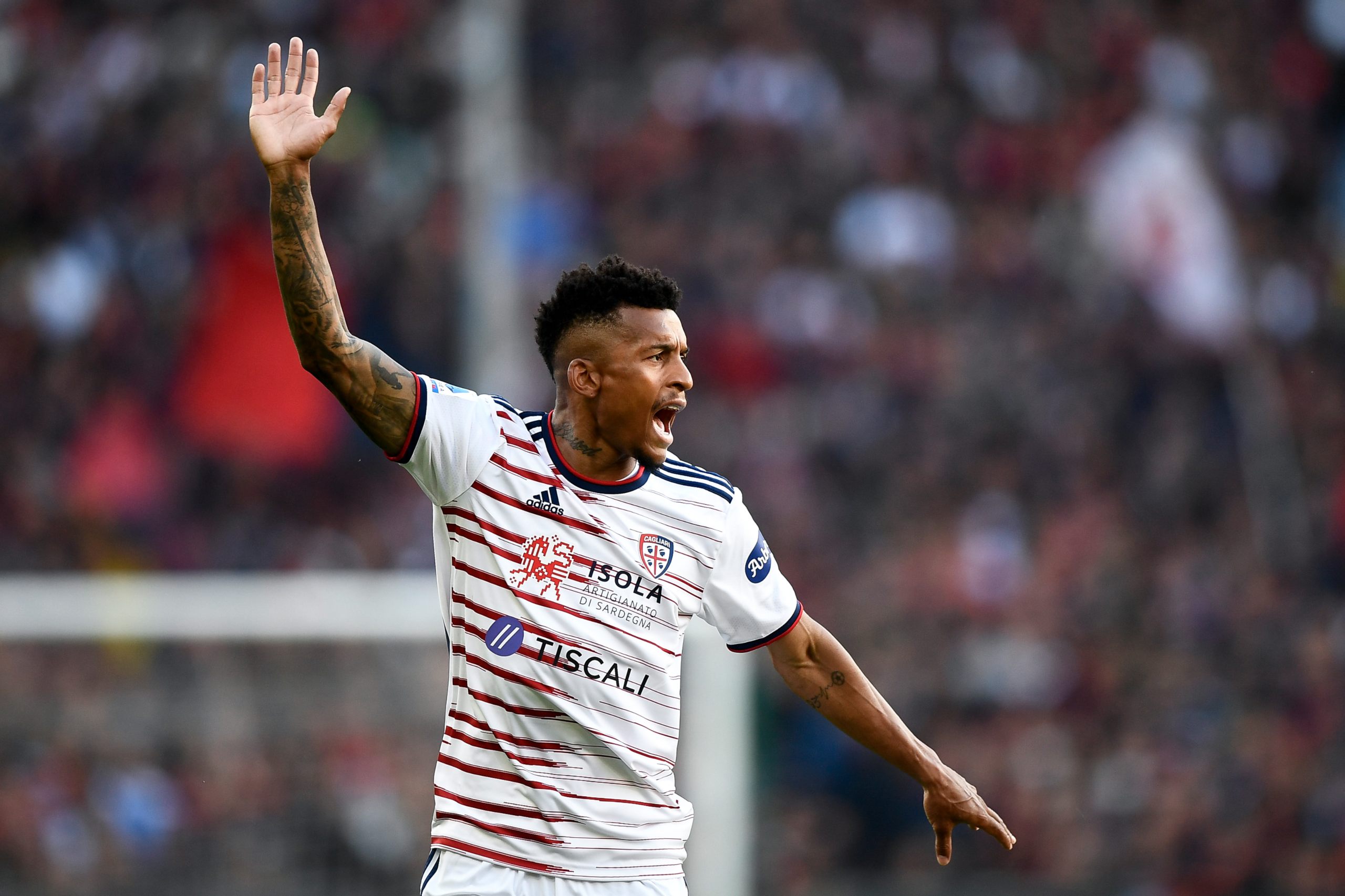 Dalbert-Inter, si complica la cessione. Rottura del crociato per il...