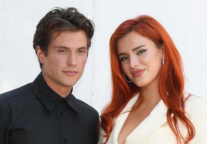 Bella Thorne dimentica Benjamin Mascolo, il bacio con Mark Emms