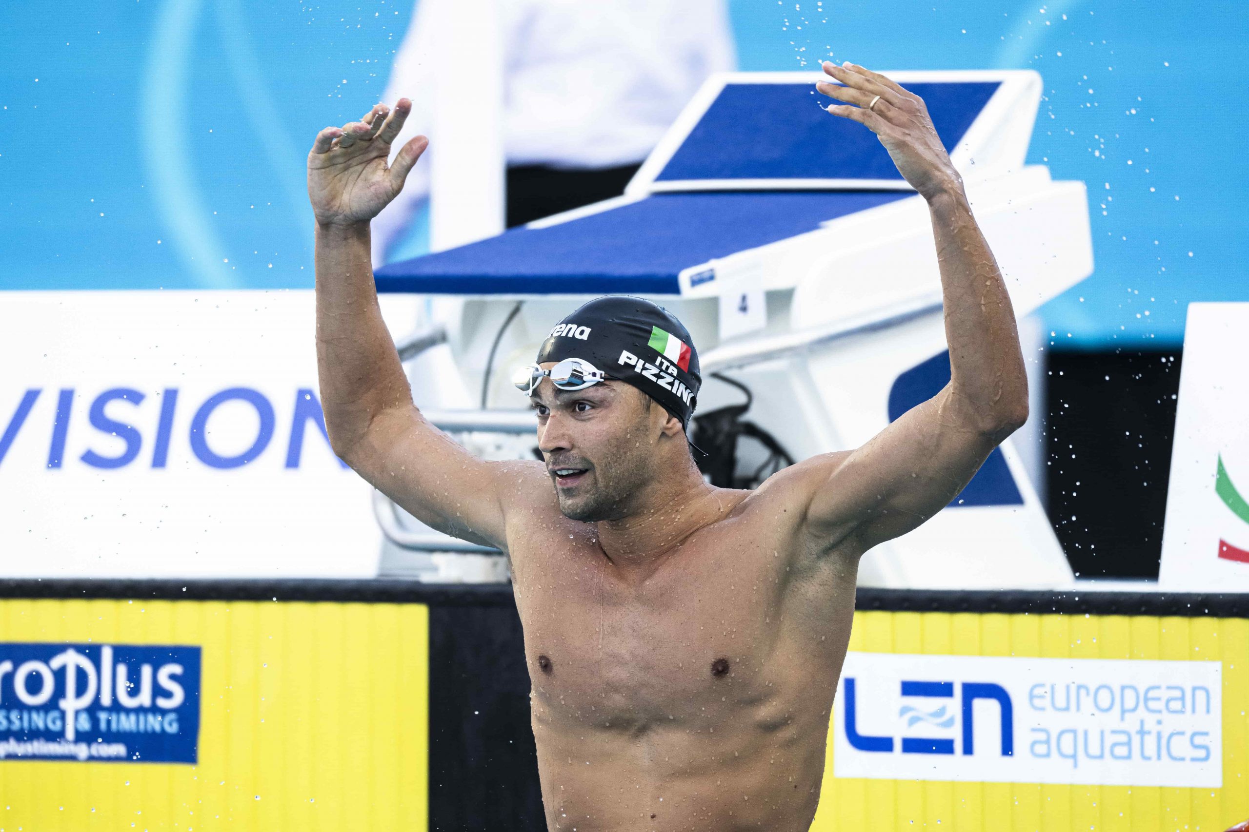 Europei di nuoto, Luca Pizzini conquista il bronzo nei 200 rana • TAG24