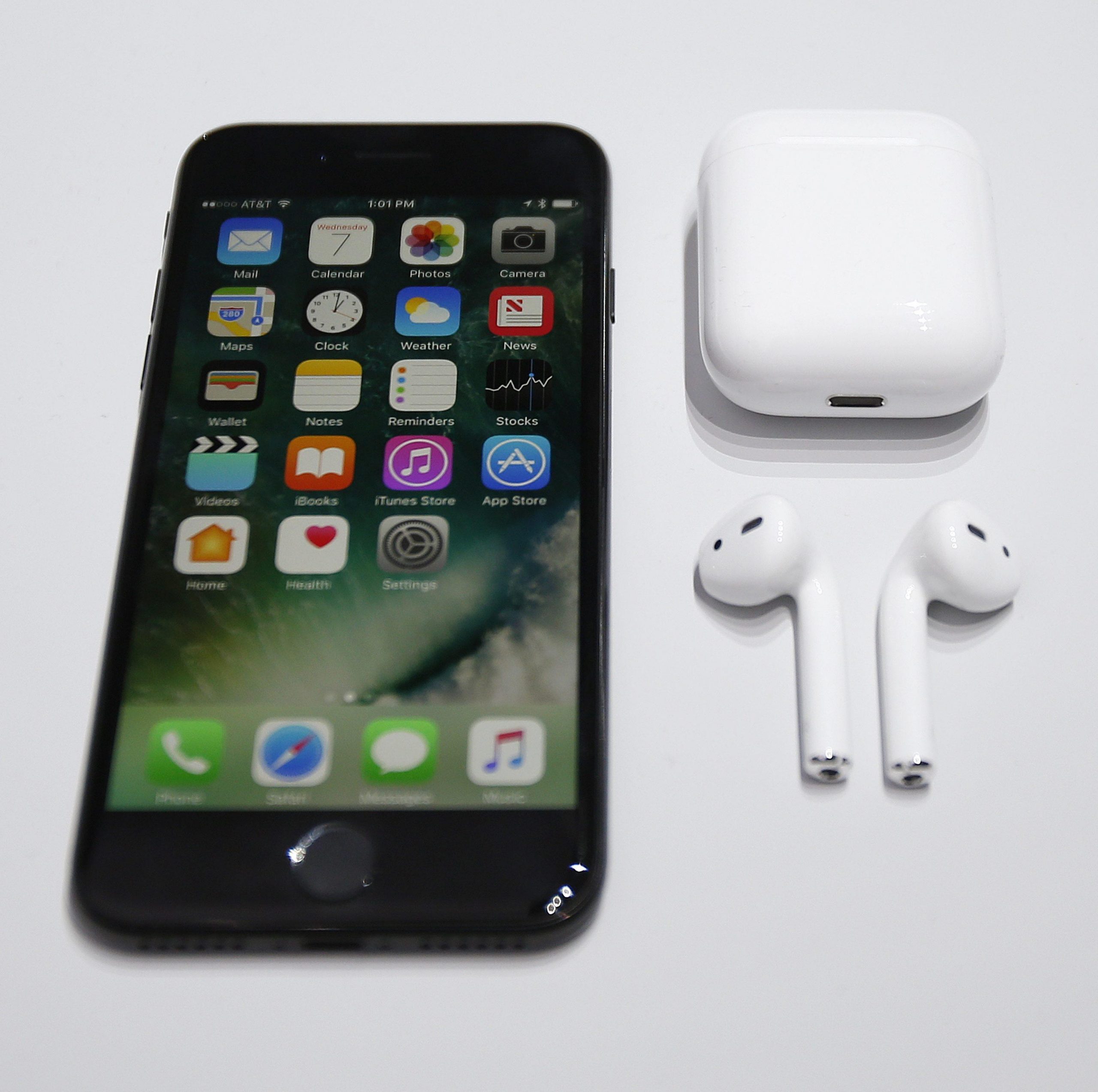 AirPods iOs 16: tutte le novità dal 12 Settembre