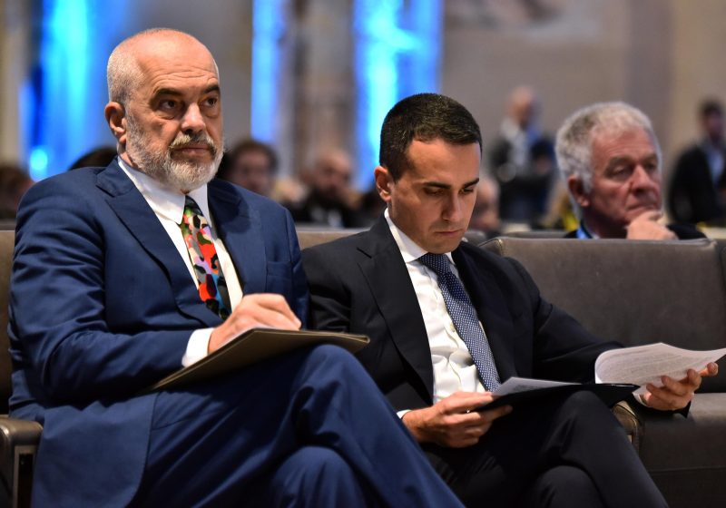 Primo ministro albanese: "Con Di Maio scambio di vaccini" • TAG24