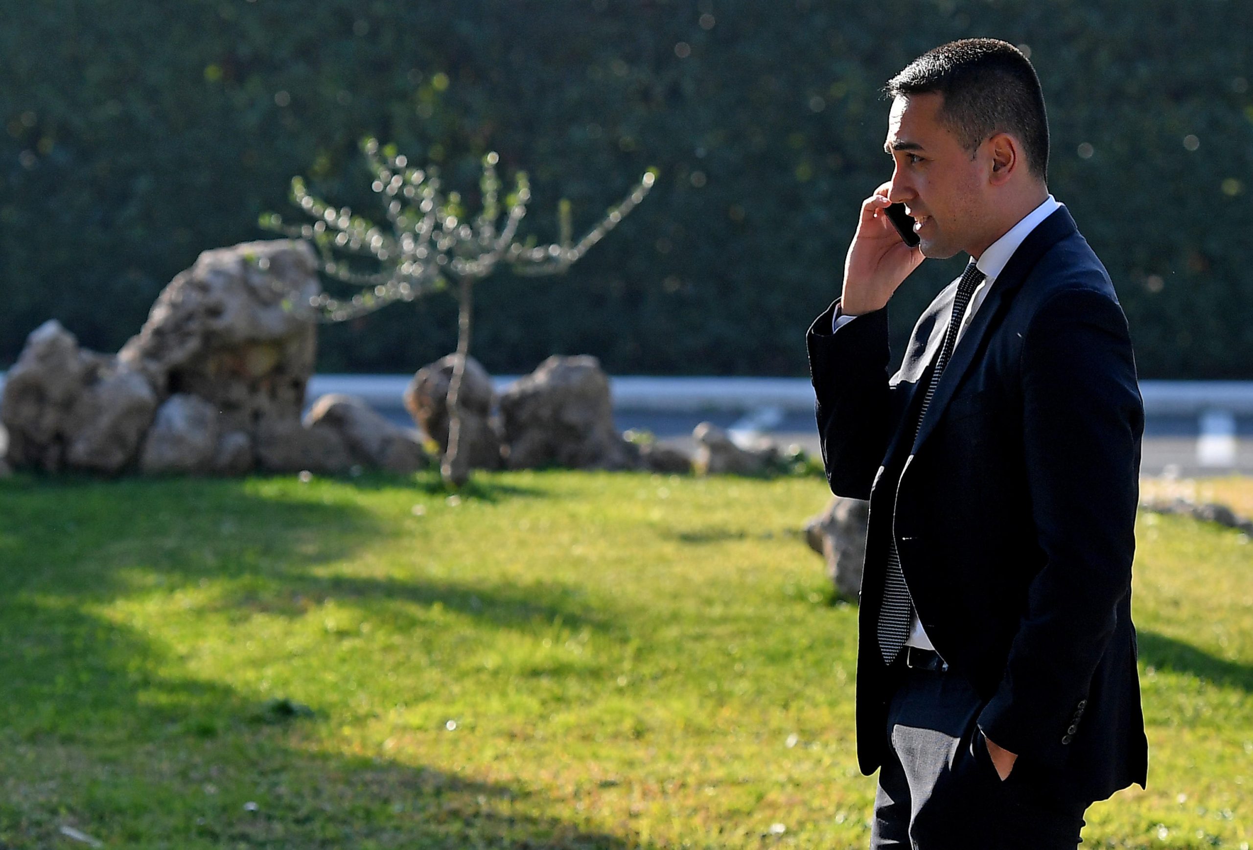 Ue, Di Maio in lizza per diventare emissario nel Golfo Persico. Gas...