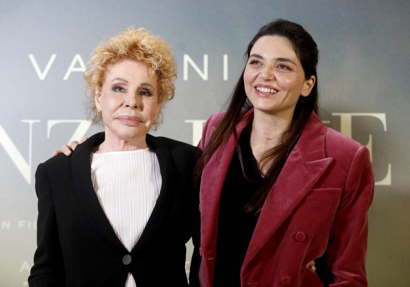 Elisa Fuksas età, marito, figli, padre, conversione, biografia