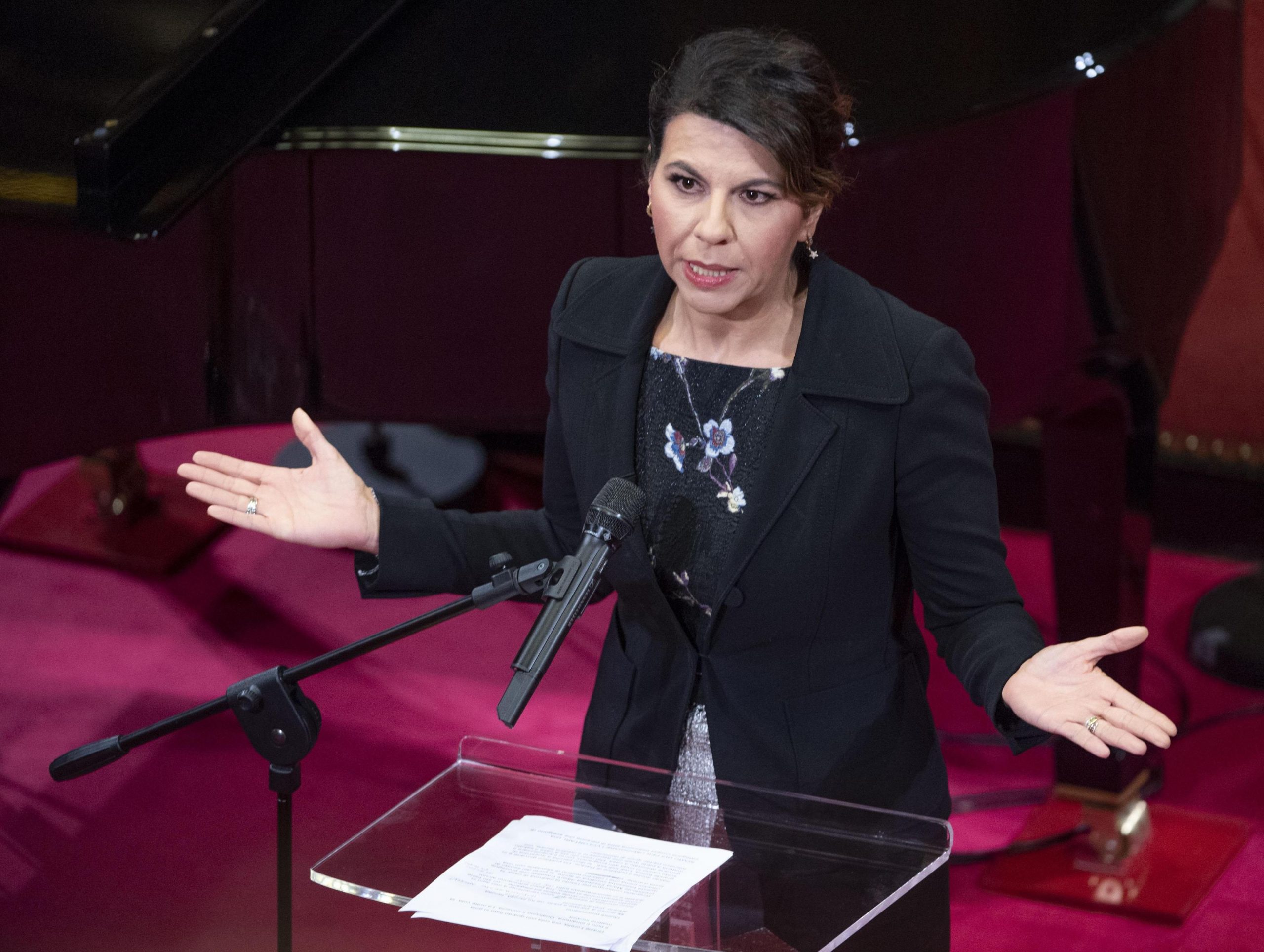 Geppi Cucciari: età, origini, marito, figli e biografia della comica