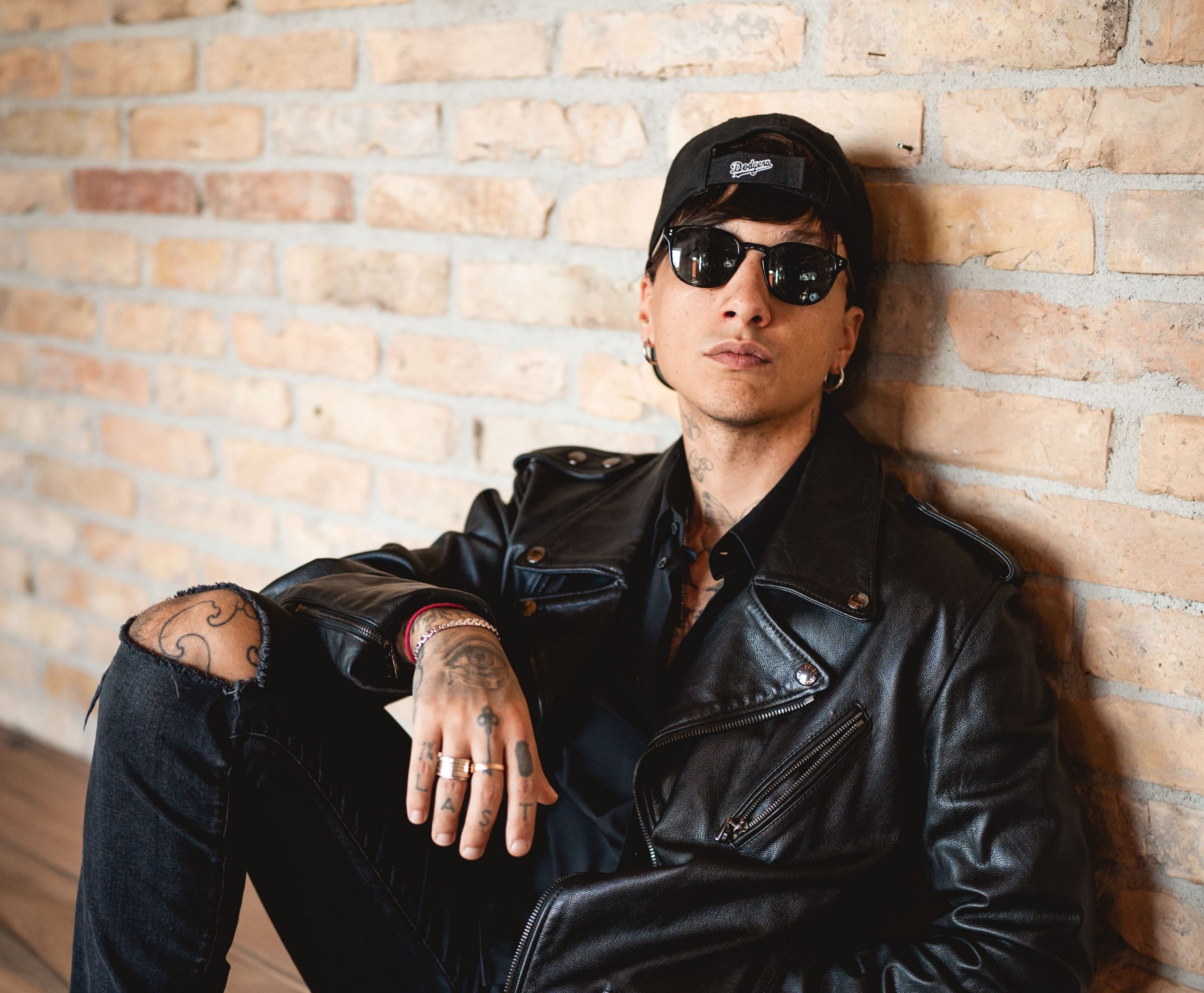 Ultimo: età, vero nome, fidanzata e biografia del cantautore