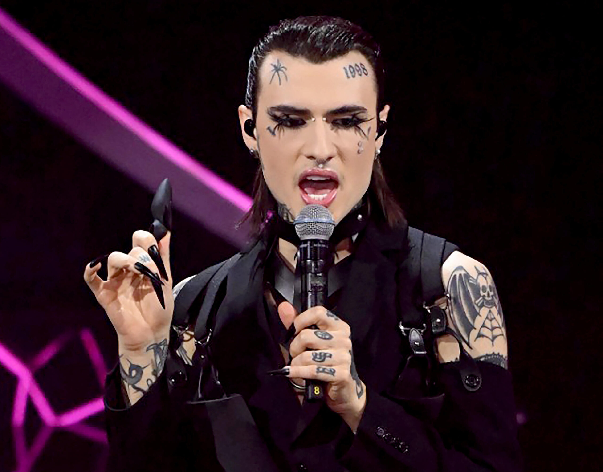 Gianna Nannini commenta Rosa Chemical