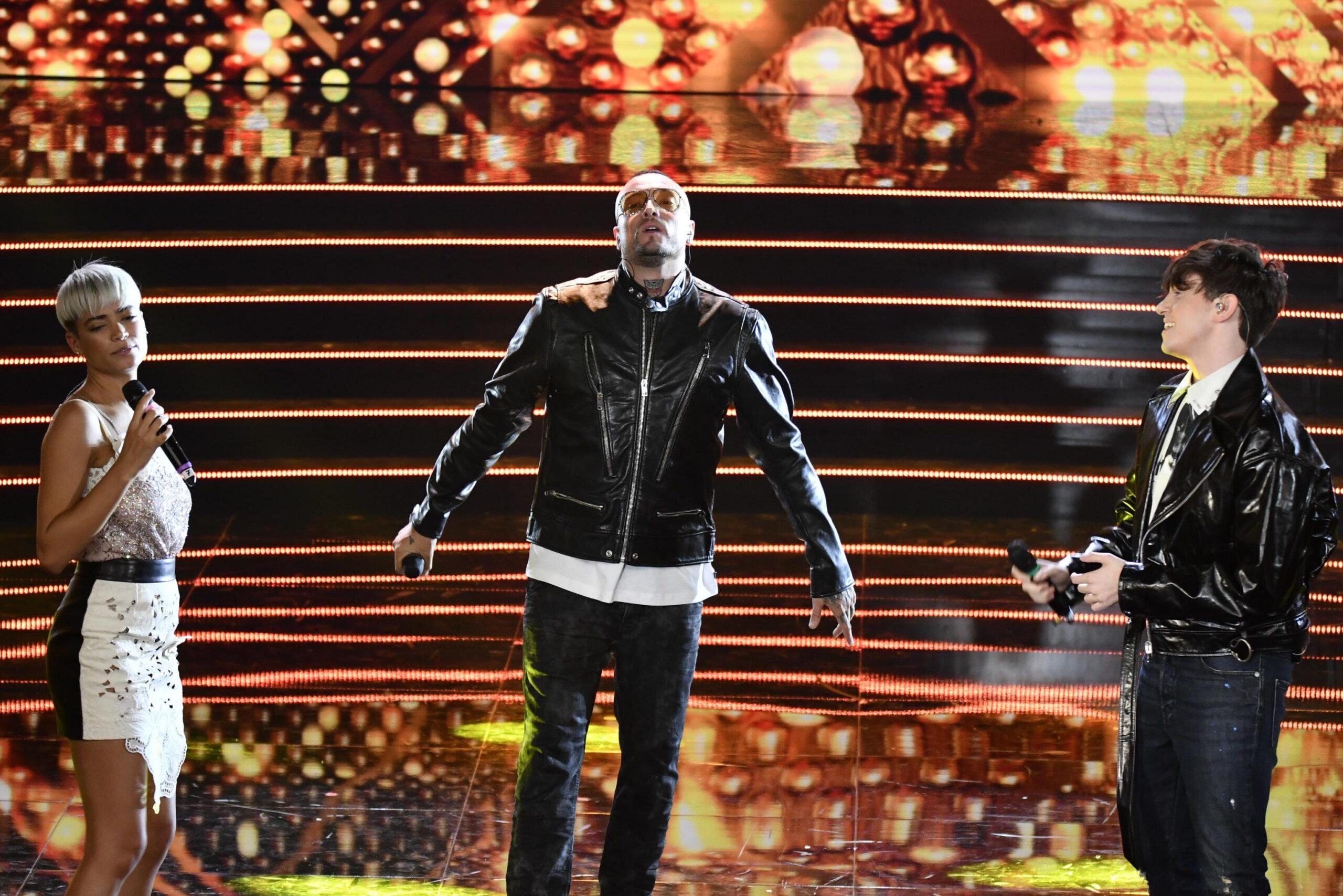 Guè Pequeno: età, vero nome, moglie, figlia, occhio e biografia del...