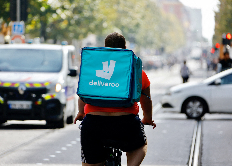 Deliveroo annuncia taglio del personale pari al 9% della sua forza lavoro • TAG24