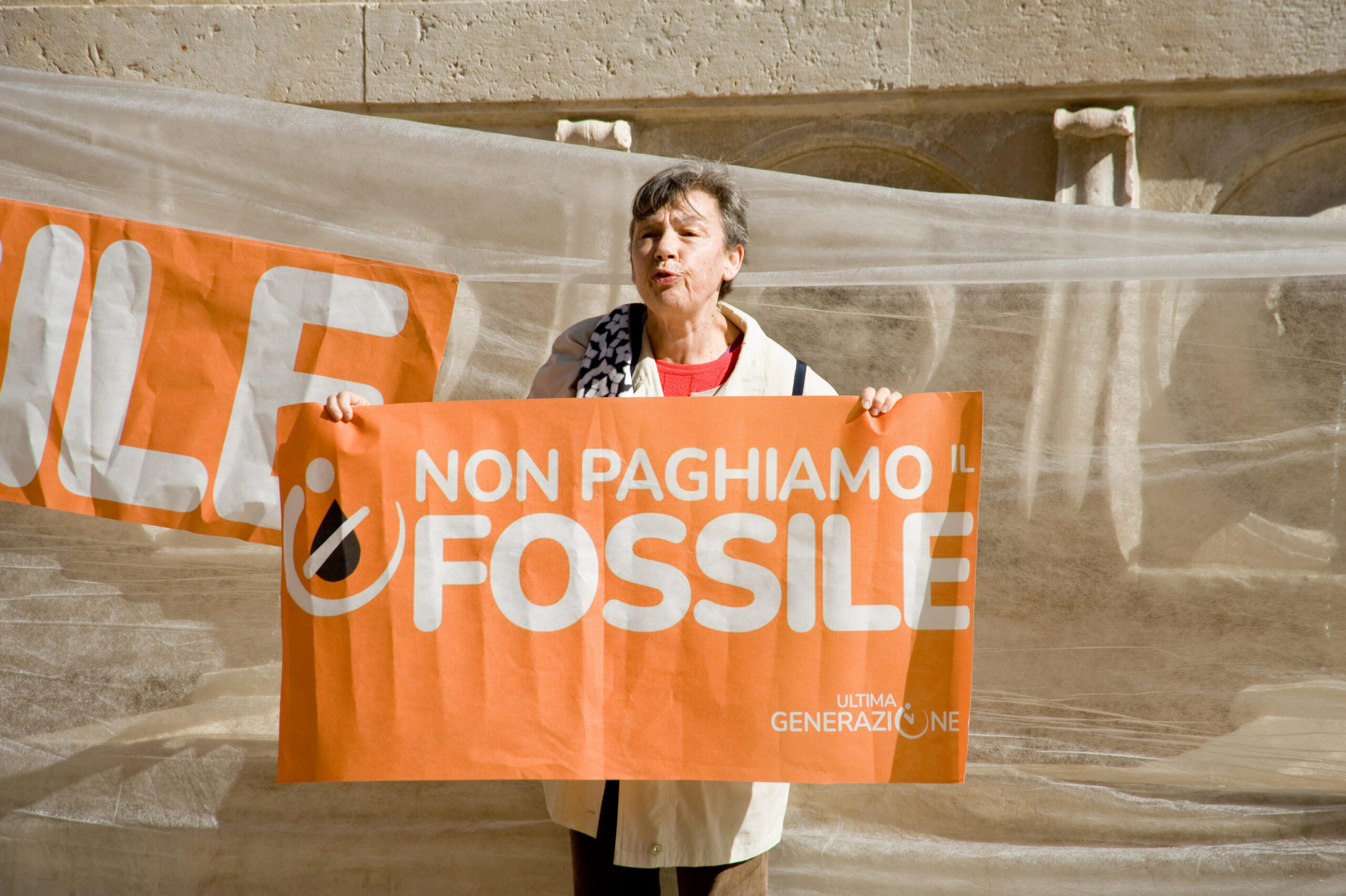 ESCLUSIVA - Ultima Generazione, parla un’attivista: “Ho paura di fi...