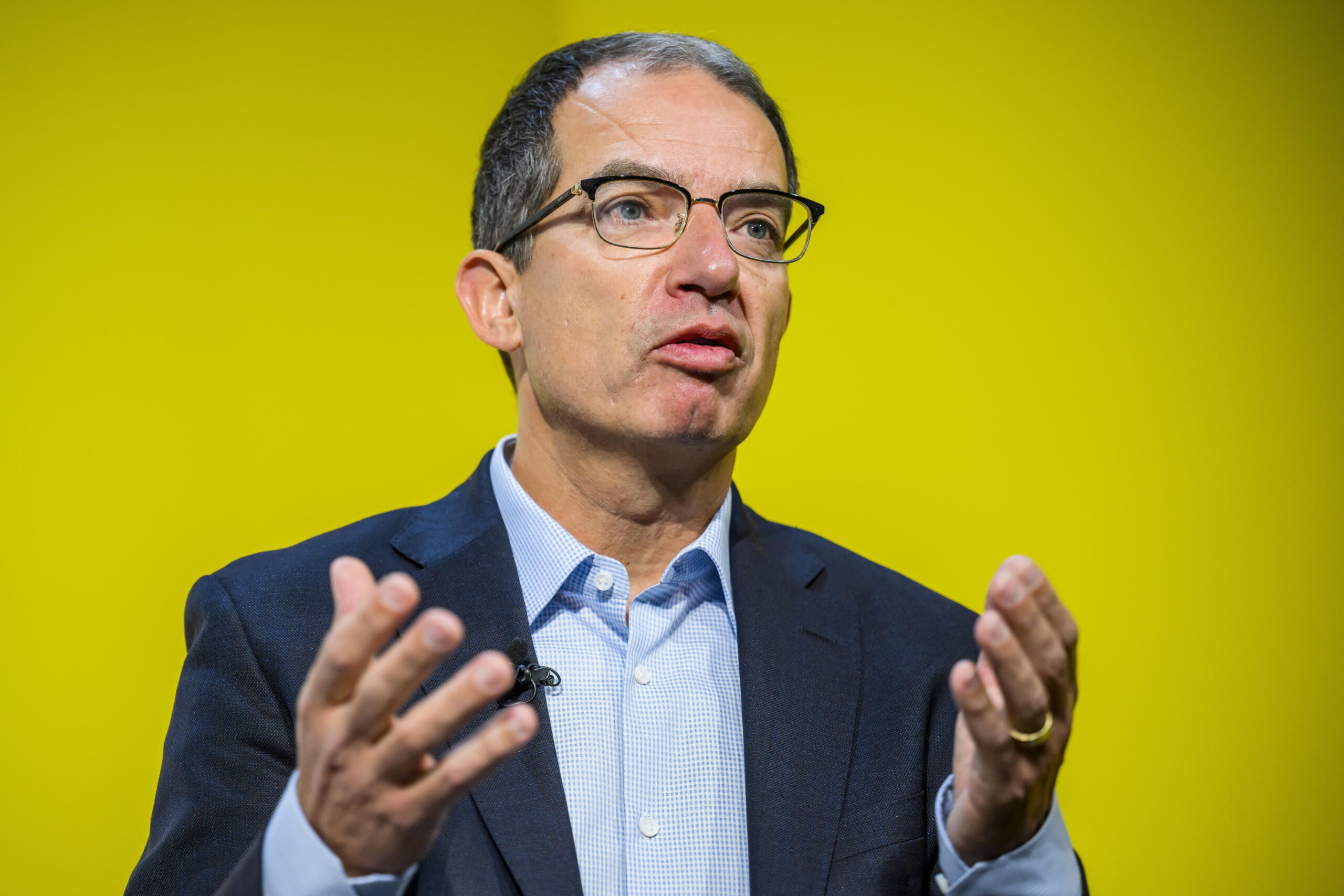 Stephane Bancel: età, origini, curriculum e biografia dell'Ad di Mo...