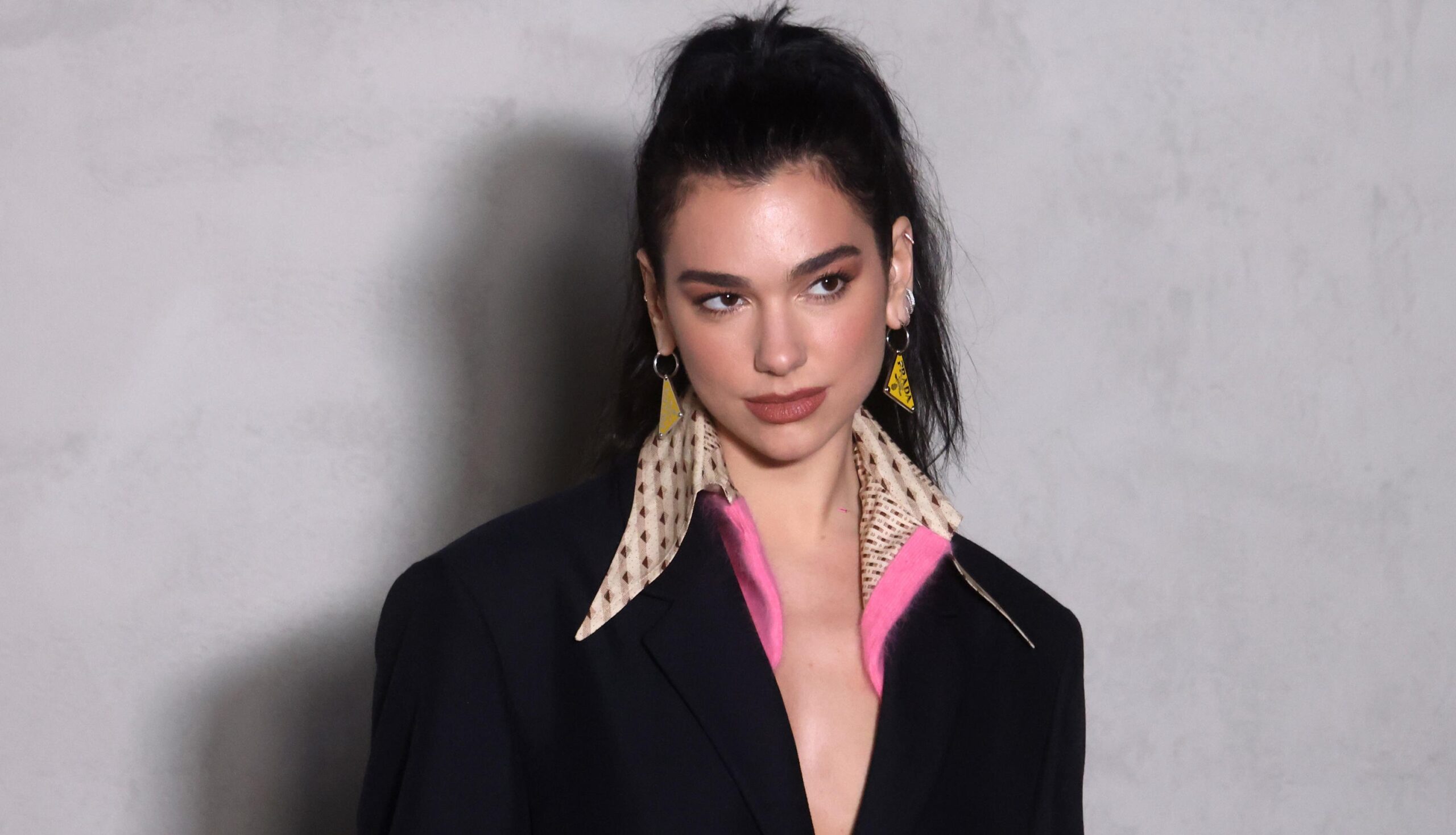 Dua Lipa, esce il video ufficiale di Dance The Night, colonna sonor...