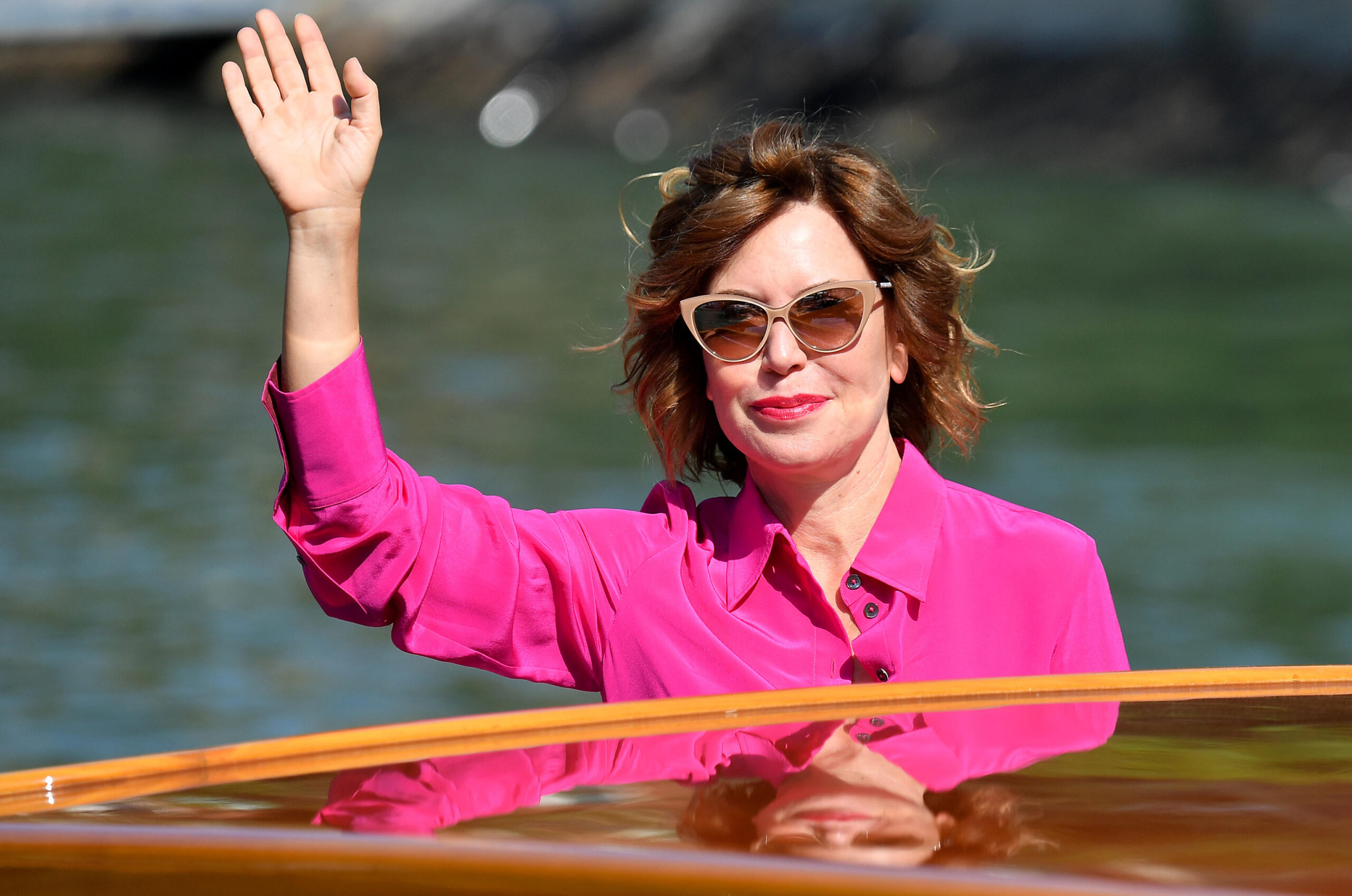 Sabina Guzzanti rivela un retroscena sull’incontro con Moana Pozzi:...