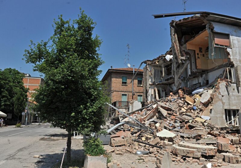Terremoto Emilia Romagna 2012, danni, morti, magnitudo, epicentro ...