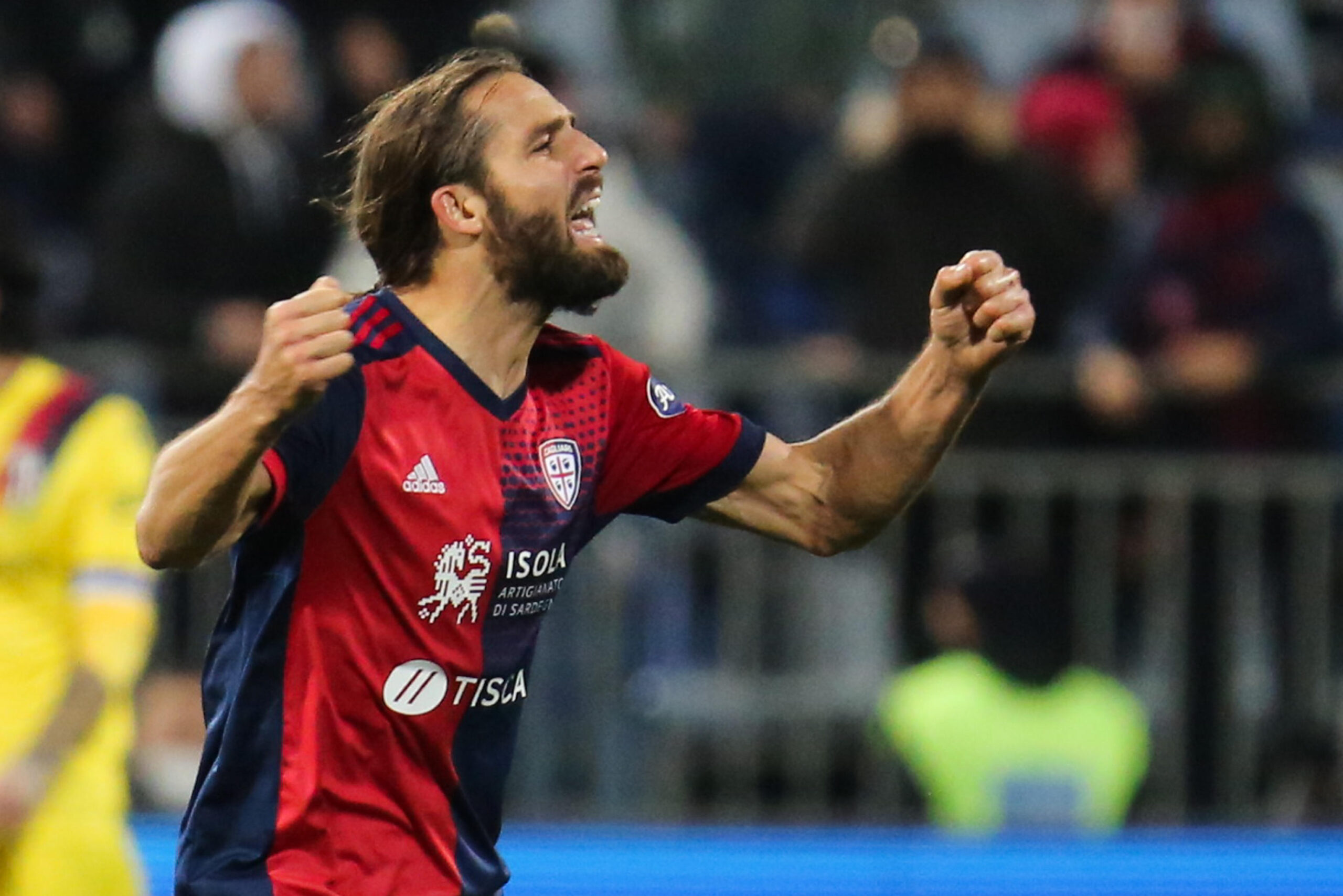 Bari-Cagliari 0-1, cronaca e tabellino: sardi in Serie A • TAG24