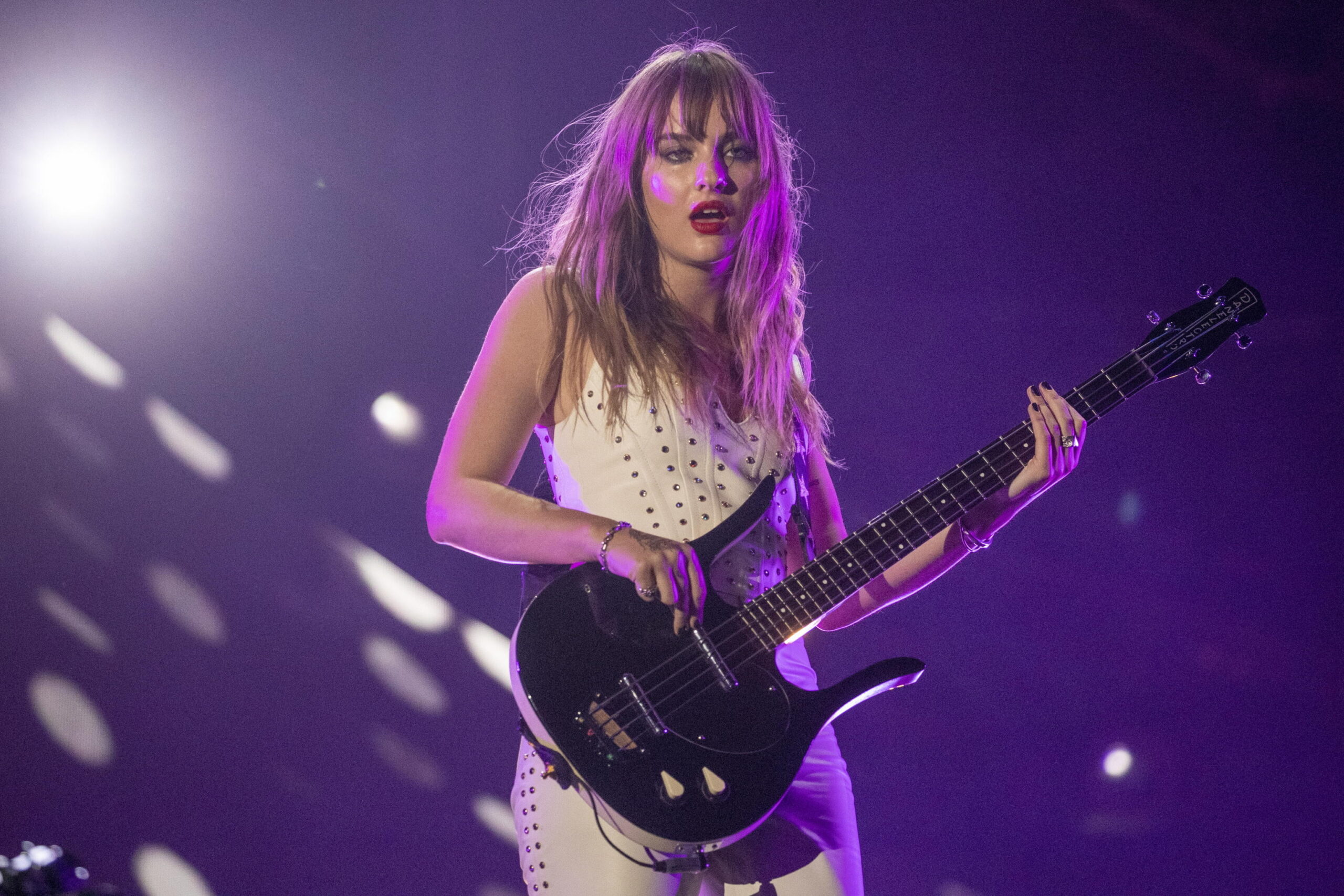 Victoria De Angelis esce allo scoperto con la nuova fidanzata: gli ...