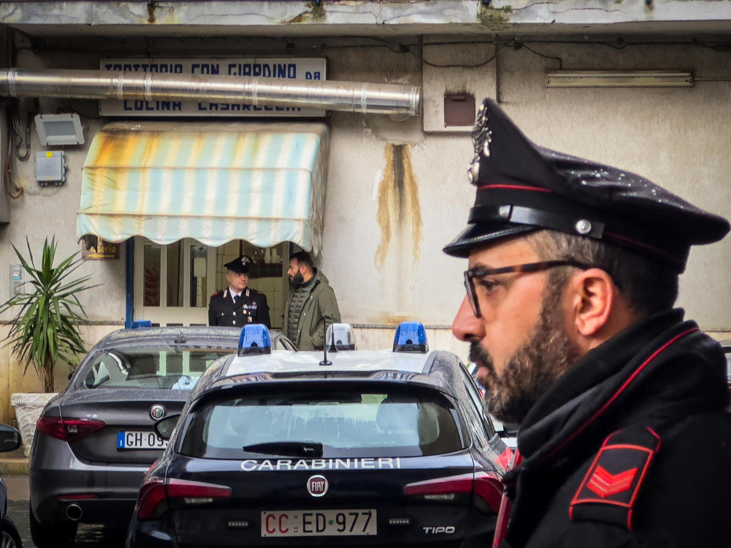 Camorra, 20 arresti oggi: estorsioni, detenzione armi e spesa per f...