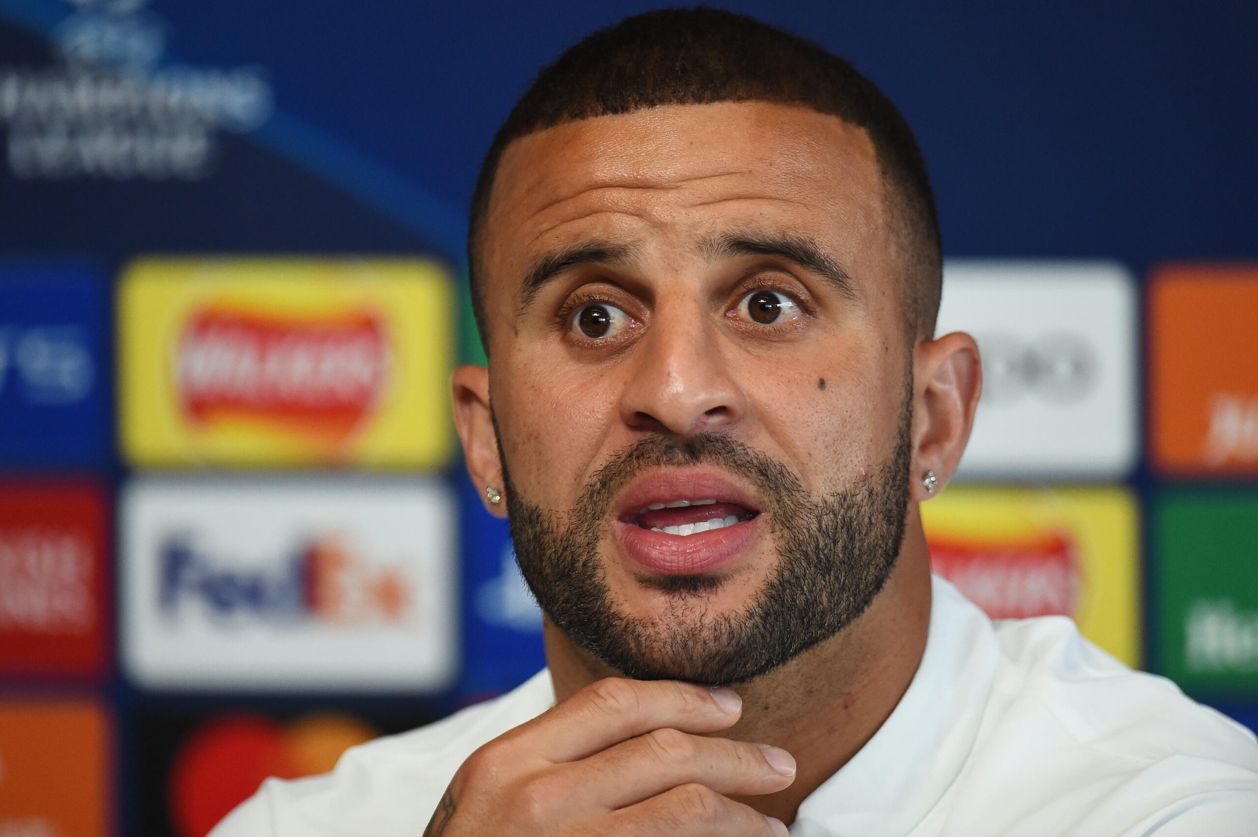 Kyle Walker: età, moglie, figli, stipendio e carriera del difensore...