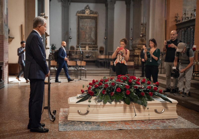 Funerali Flavia Franzoni, l'ultimo saluto alla moglie di Prodi