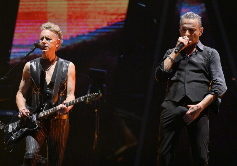 Show dei Depeche Mode a Roma: il concerto all'Olimpico è incredibile ...