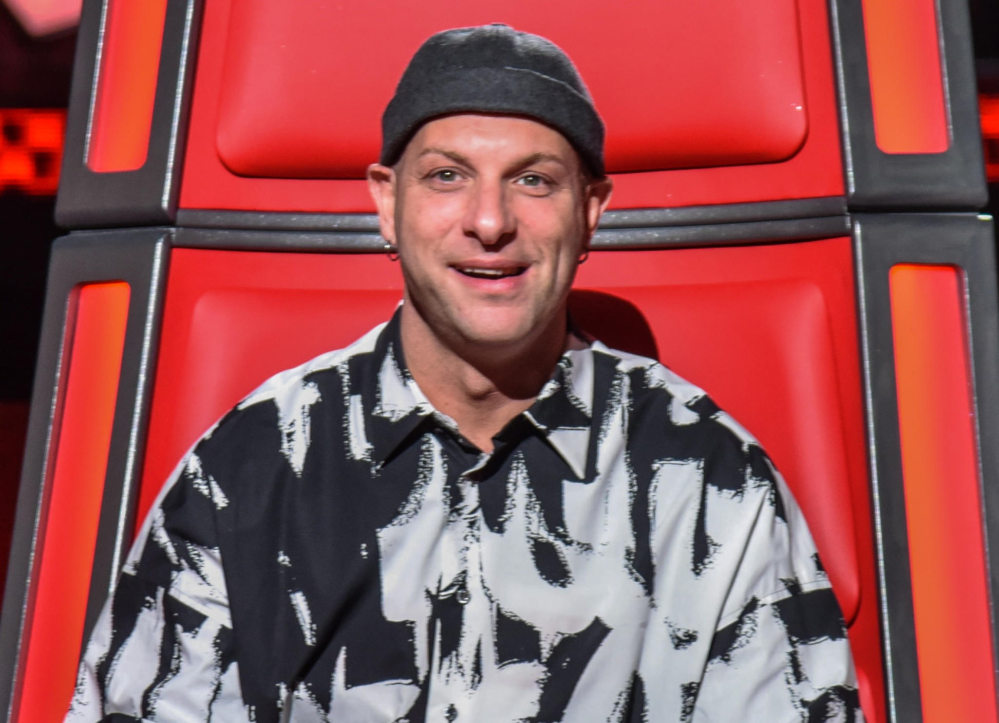 Il commosso ricordo di Clementino al funerale del rapper Walino, mo...