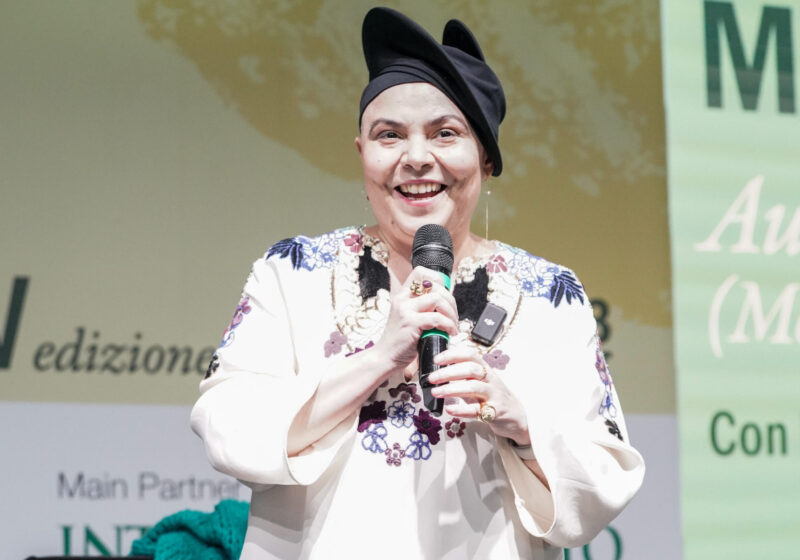 Michela Murgia dopo il matrimonio mostra l'anello familiare sui social: "Una sola promessa ...