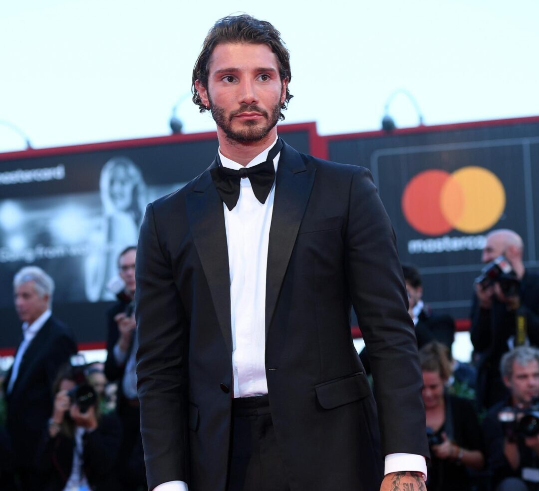 Stefano De Martino, segnali di pace con Cecilia ? L’incontro in Sardegna