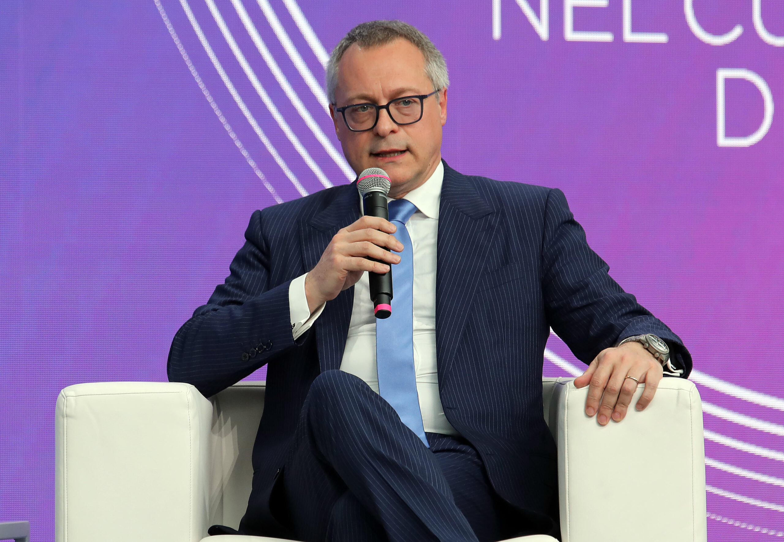 Carlo Bonomi: "Il Pnrr va nella direzione sbagliata. Per l'emergenza ...