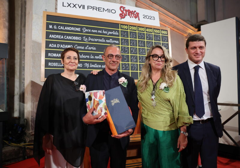Premio Strega 2023, il libro vincitore è "Come D'Aria": l'autrice Ada d ...