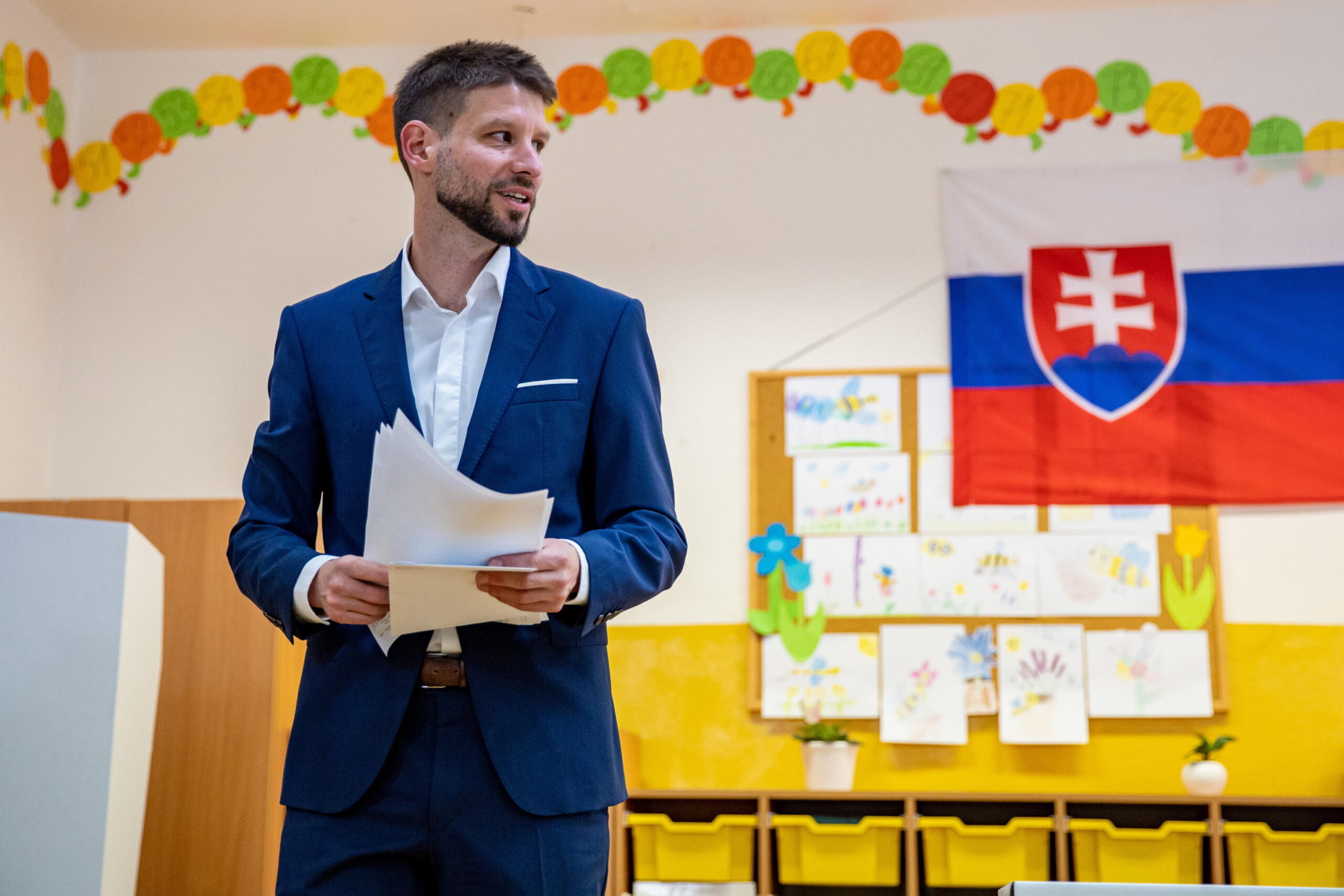 Elezioni in Slovacchia, oggi il paese al voto: il progressista Simecka ...