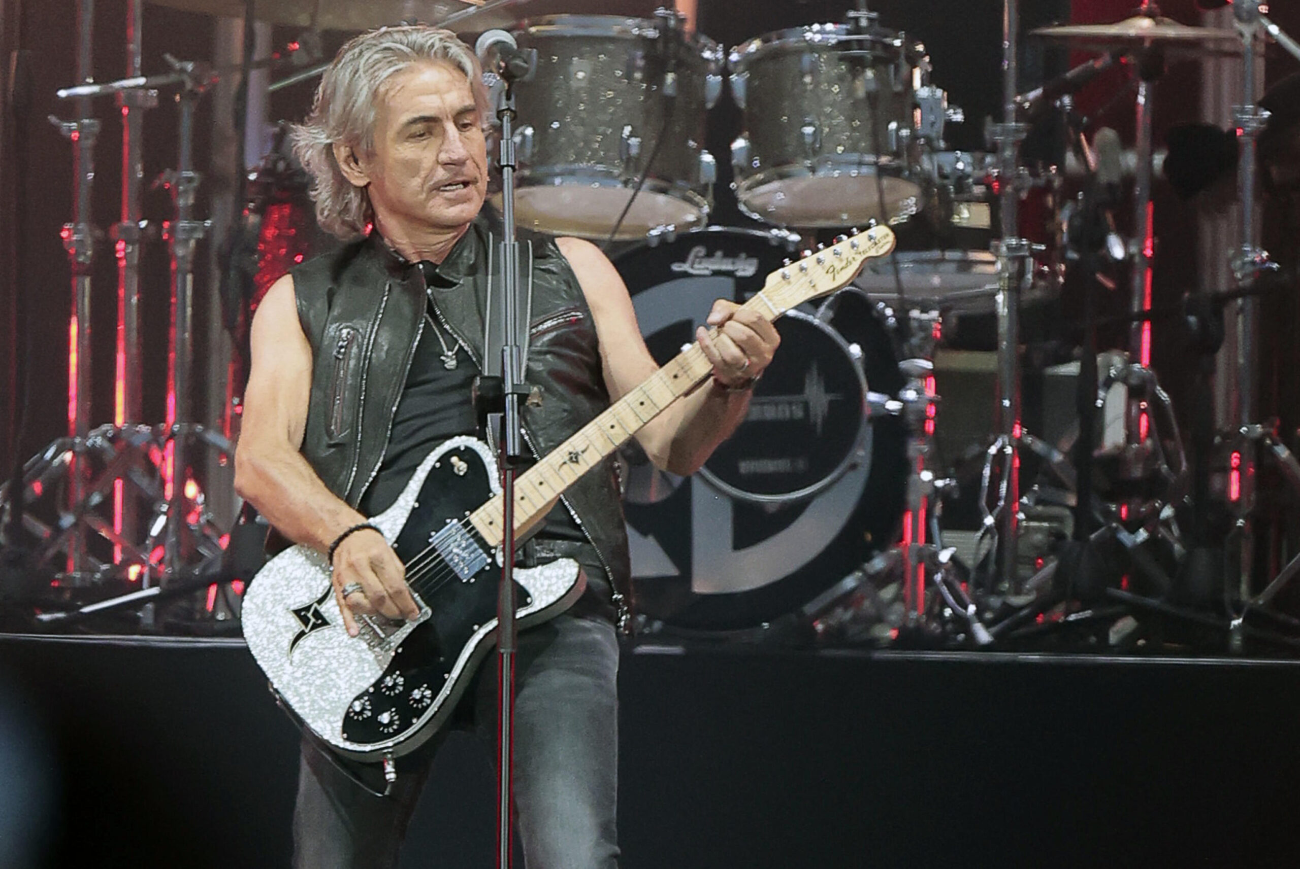 Ligabue, quando esce il nuovo album "Dedicato a noi" e quando inizi...