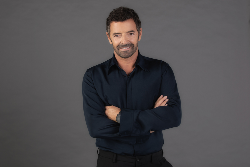 Chi è il compagno di Alberto Matano, Riccardo Mannino? Età, lavoro e ...