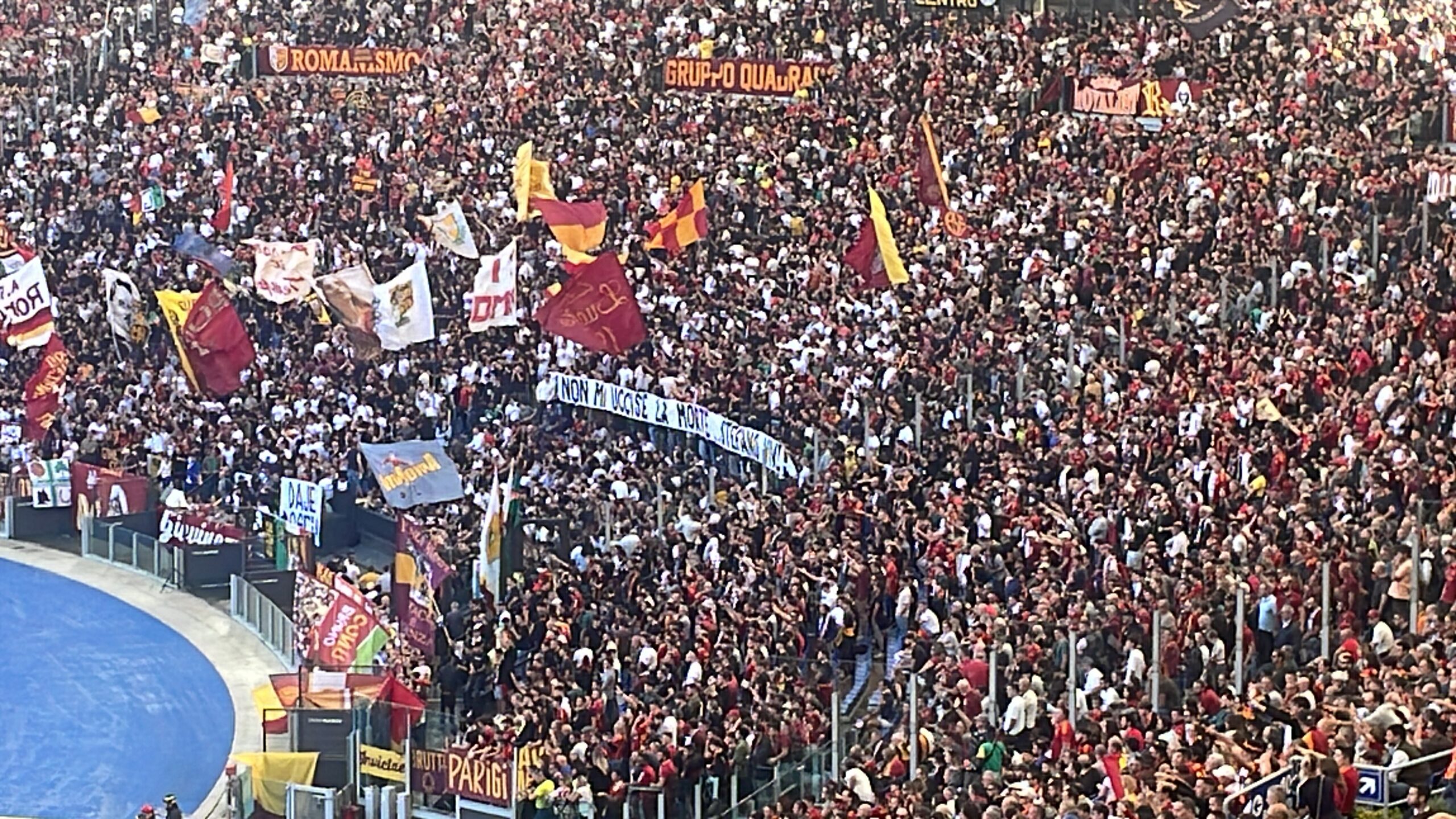 Roma - Monza, lo striscione in ricordo di Stefano Cucchi in Curva Sud ...