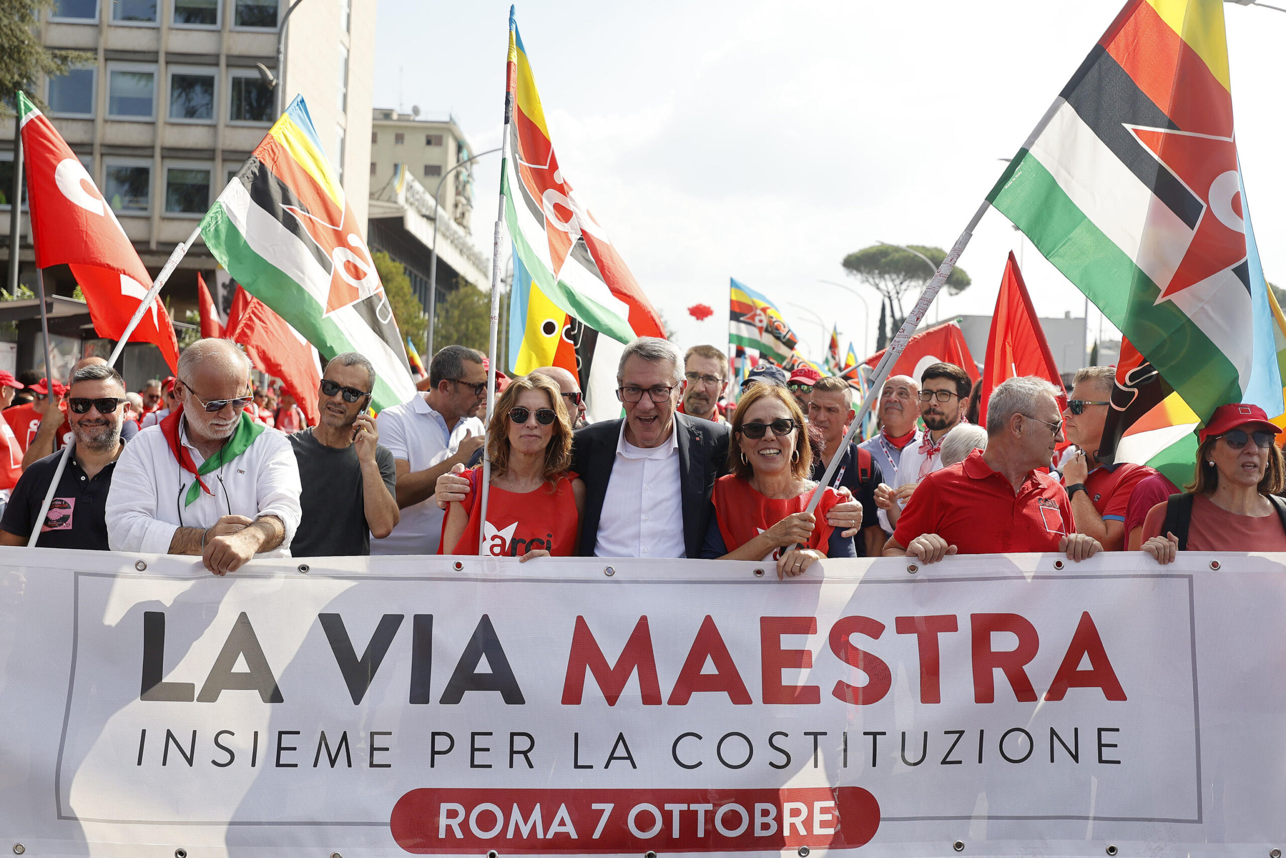 Landini rilancia la centralità del sindacato: nella "via maestra" della Cgil c'è la nuova guida ...