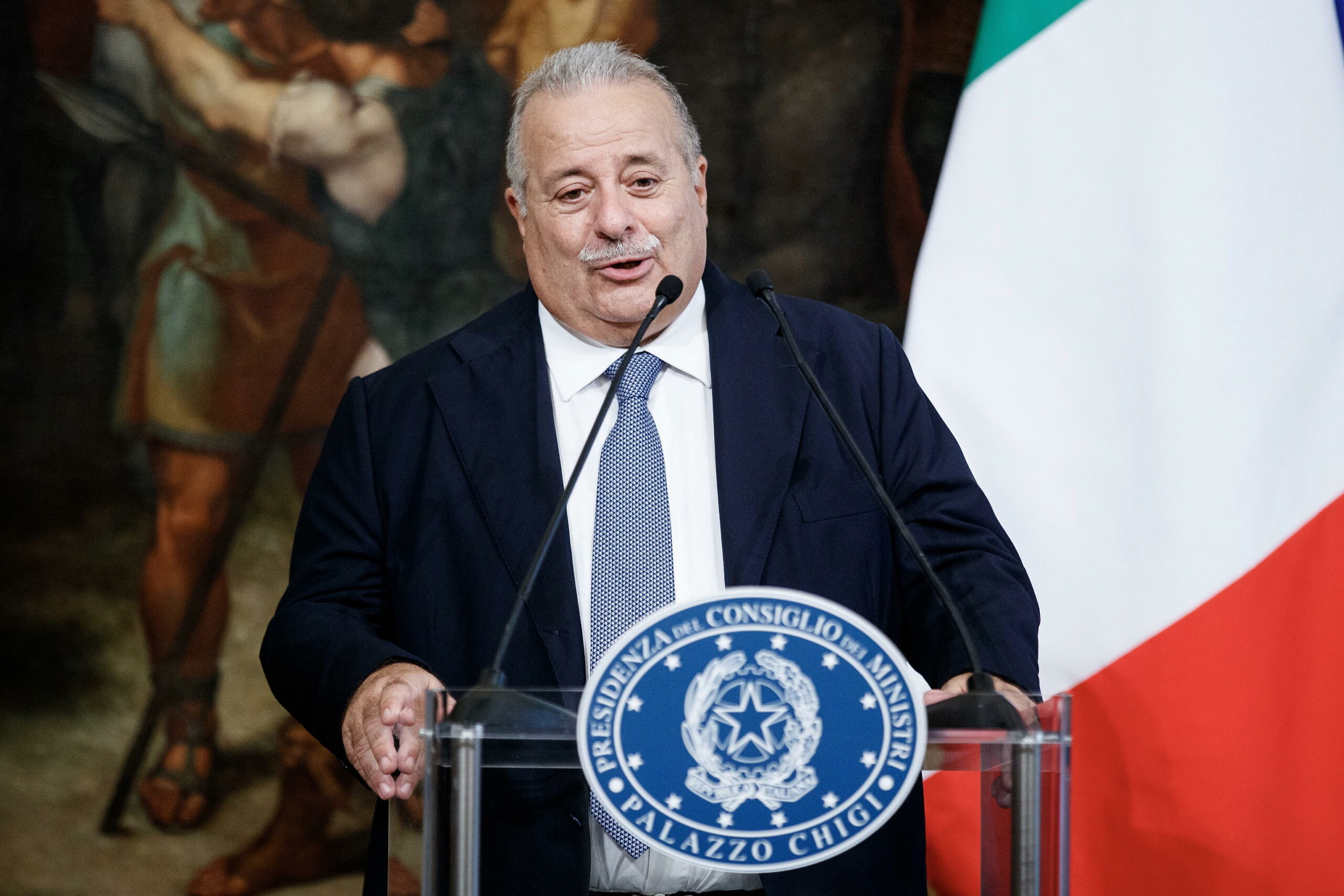 Manfredi in conferenza: "Parigi 2024? Non carichiamo i ragazzi di ...