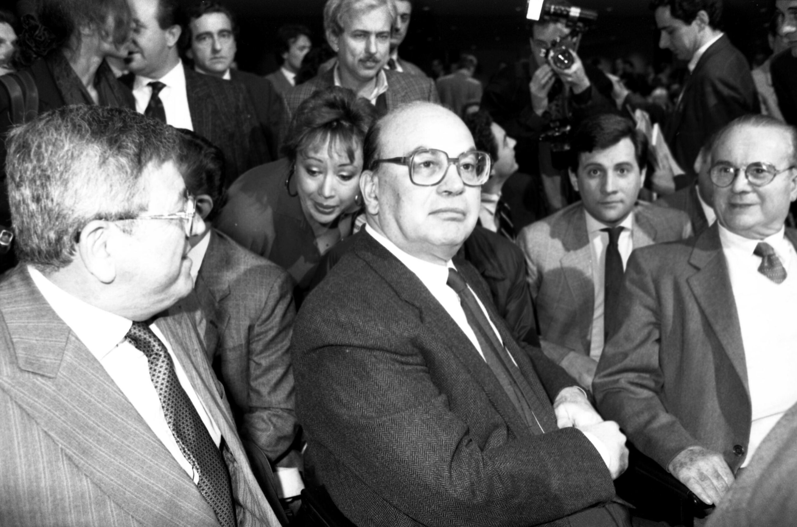 Chi era Bettino Craxi: causa morte, tomba, partito, carriera, moglie e ...
