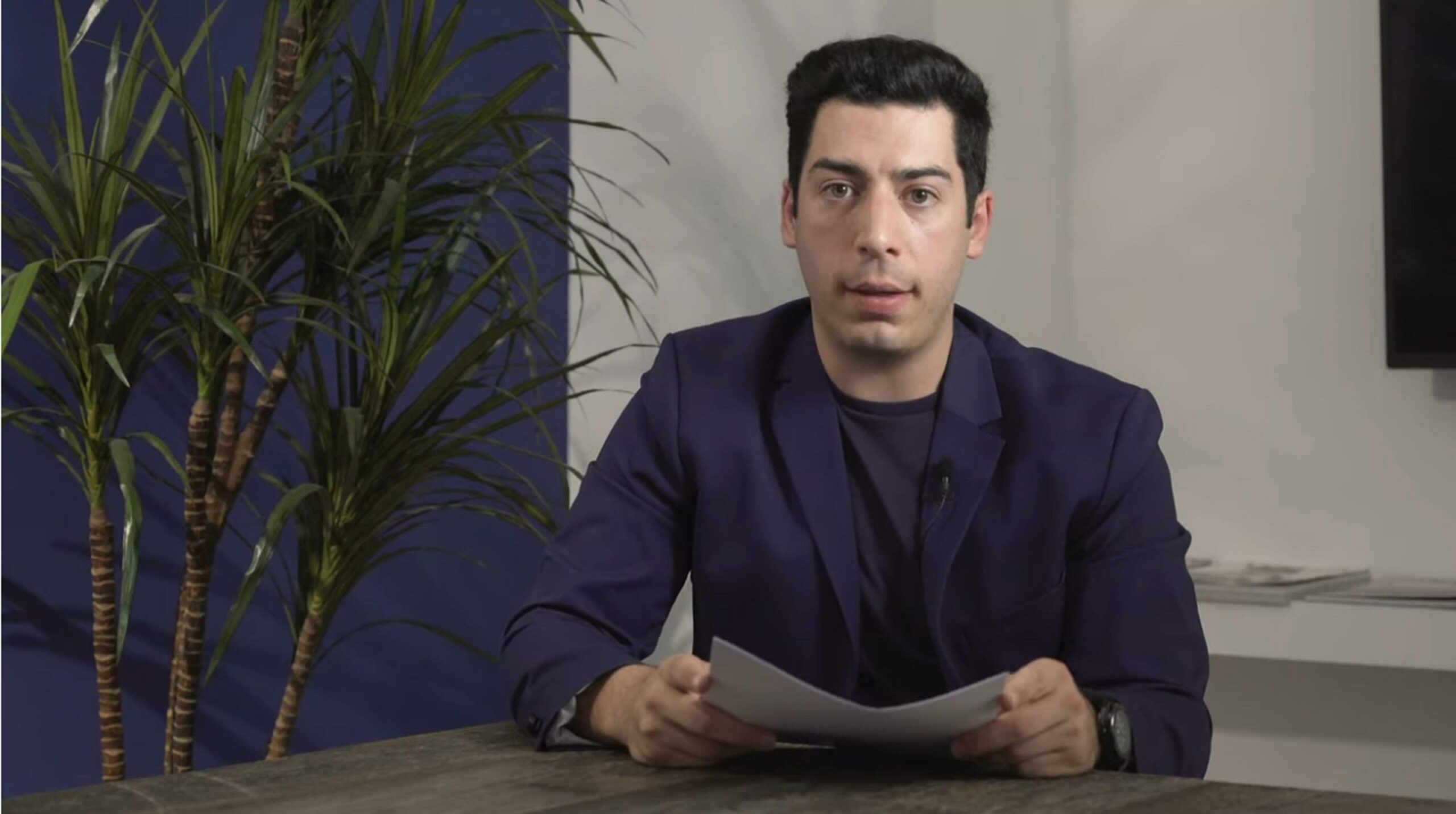 Chi è la moglie di Renzo Bossi, figlio di Umberto: matrimonio, età e ...