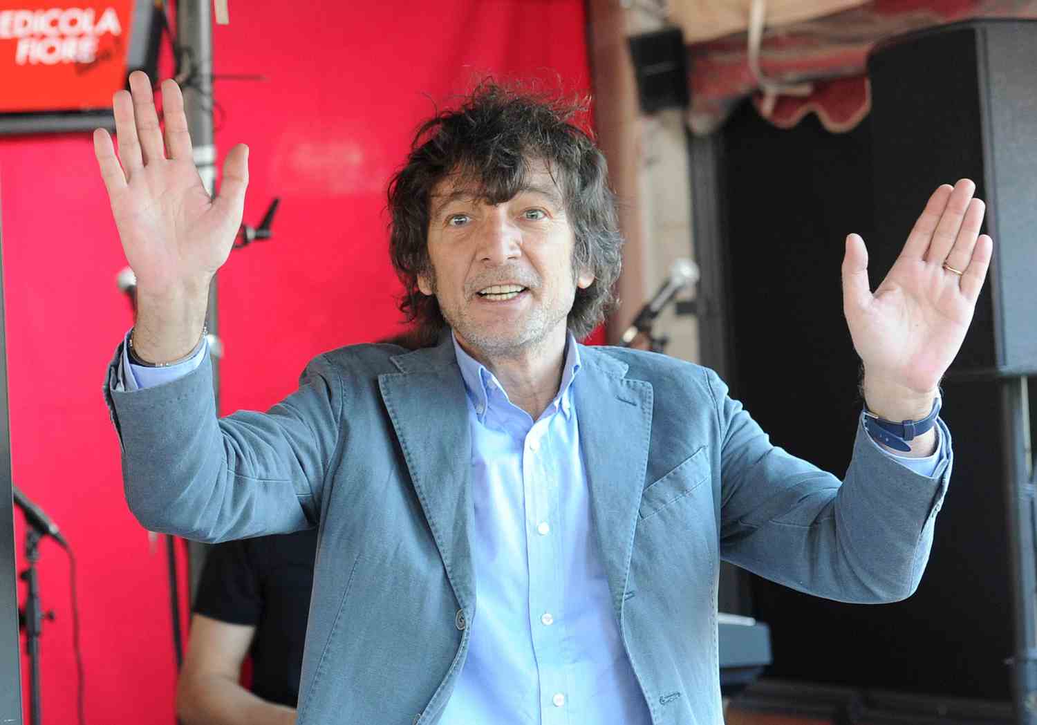 Linus Cecchetto, è guerra aperta. Ecco il video del figlio d'arte Jody ...